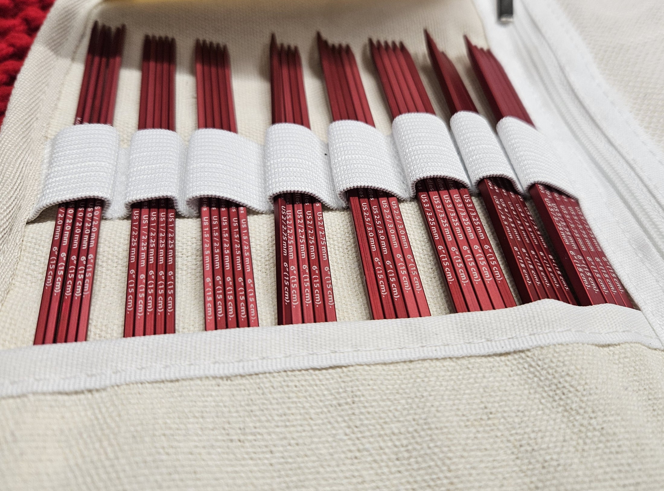 Kollage SQUARE Needles Store